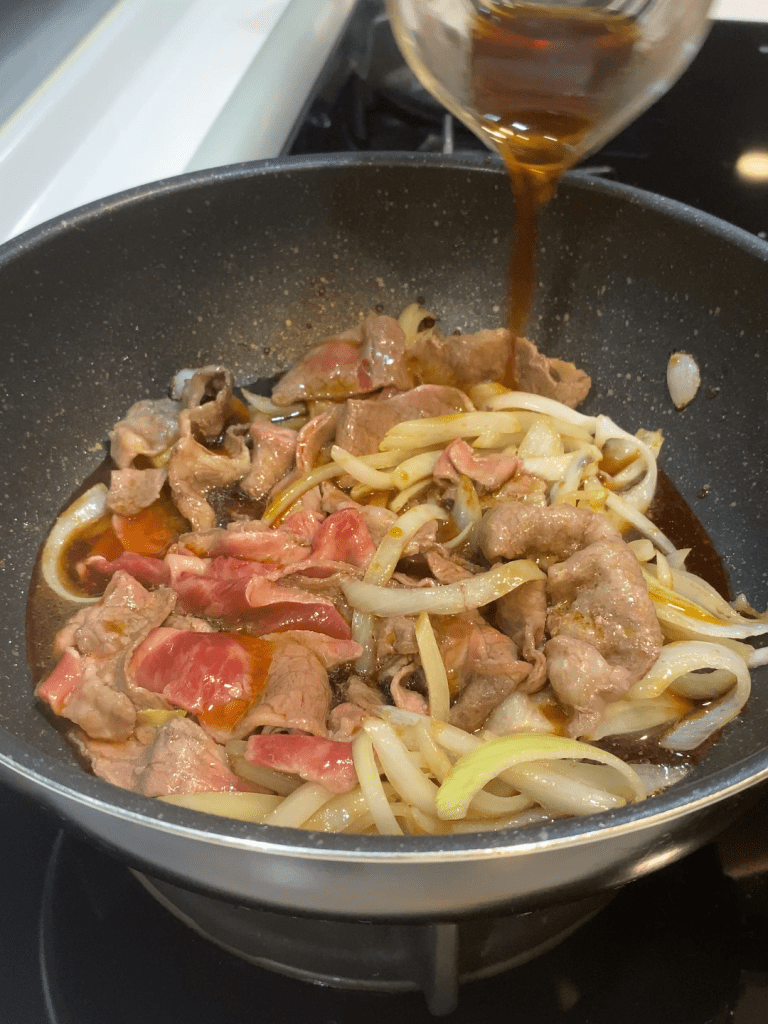 15-Minute Gyudon (Japanese Beef Bowl) - HomeCookJournal
